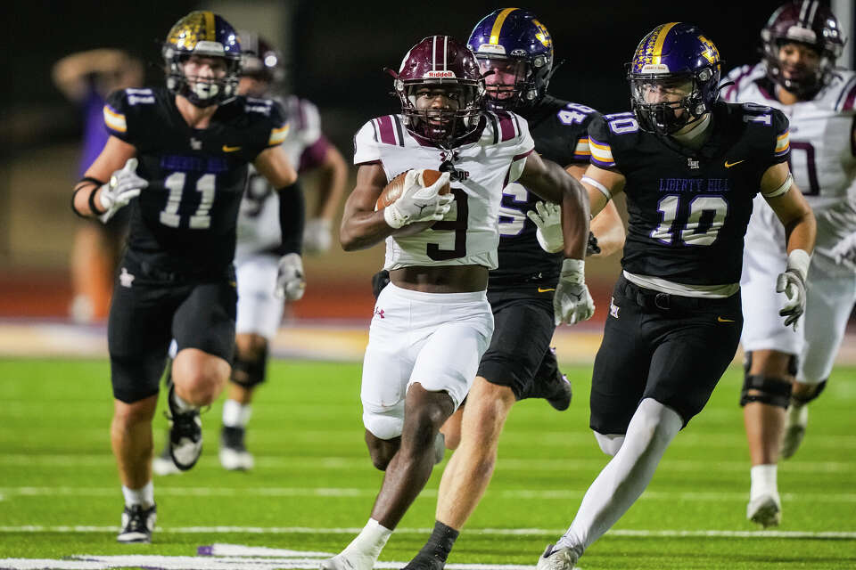 High school football: Liberty Hill beats Bastrop for 11-5A DII title
