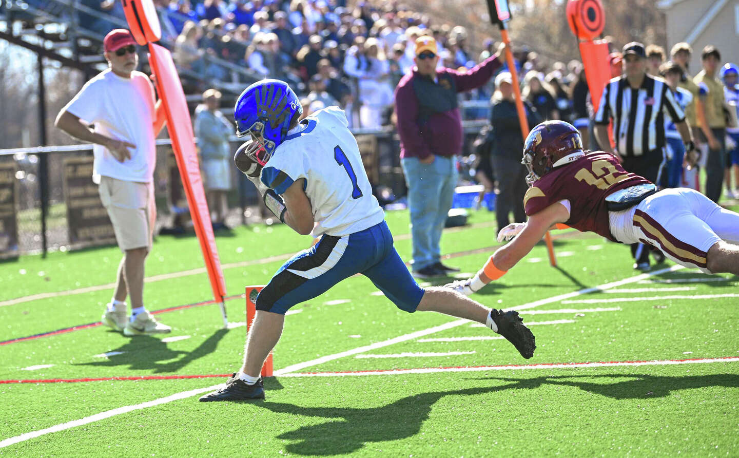 St. Joseph football beats Ludlowe for Joe Della Vecchia's 200th win