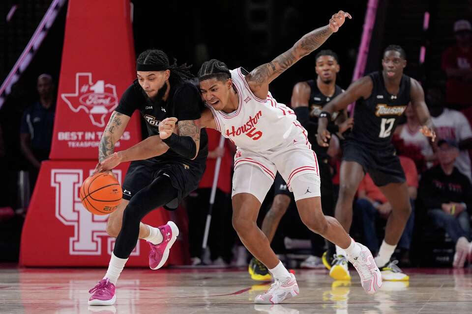 Houston Cougars: Freshman Chris Cenac Jr. impresses early