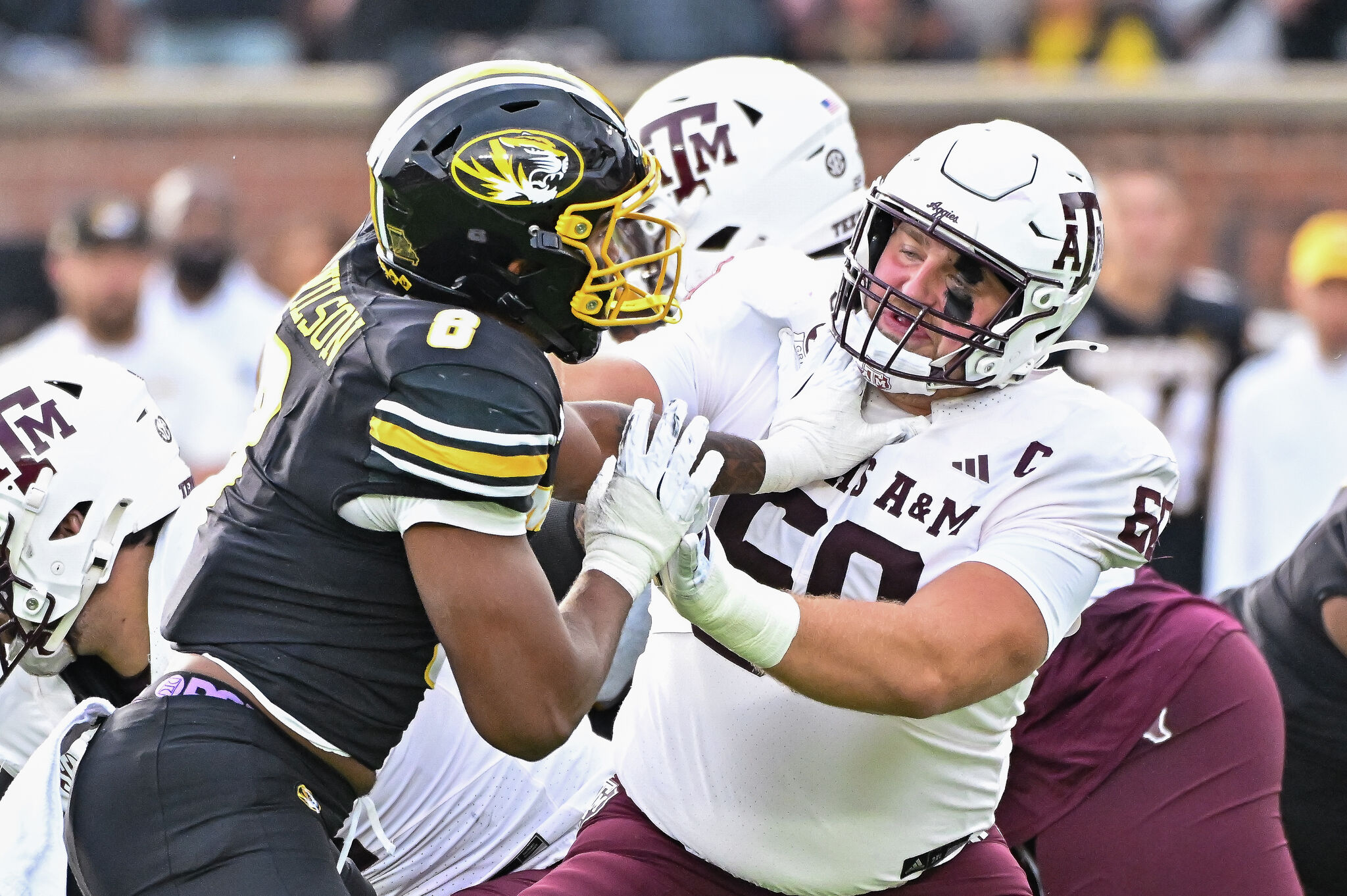 Cashius Howell, Texas A&M DE, wins SEC defensive player of the year