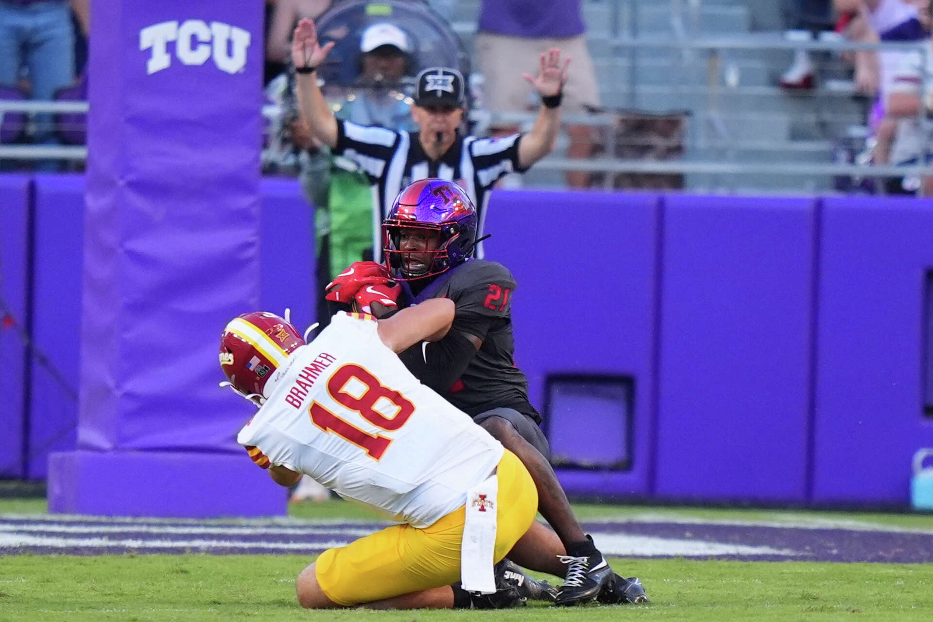 Iowa State TE Brahmer gets in end zone a week after collapsing on field