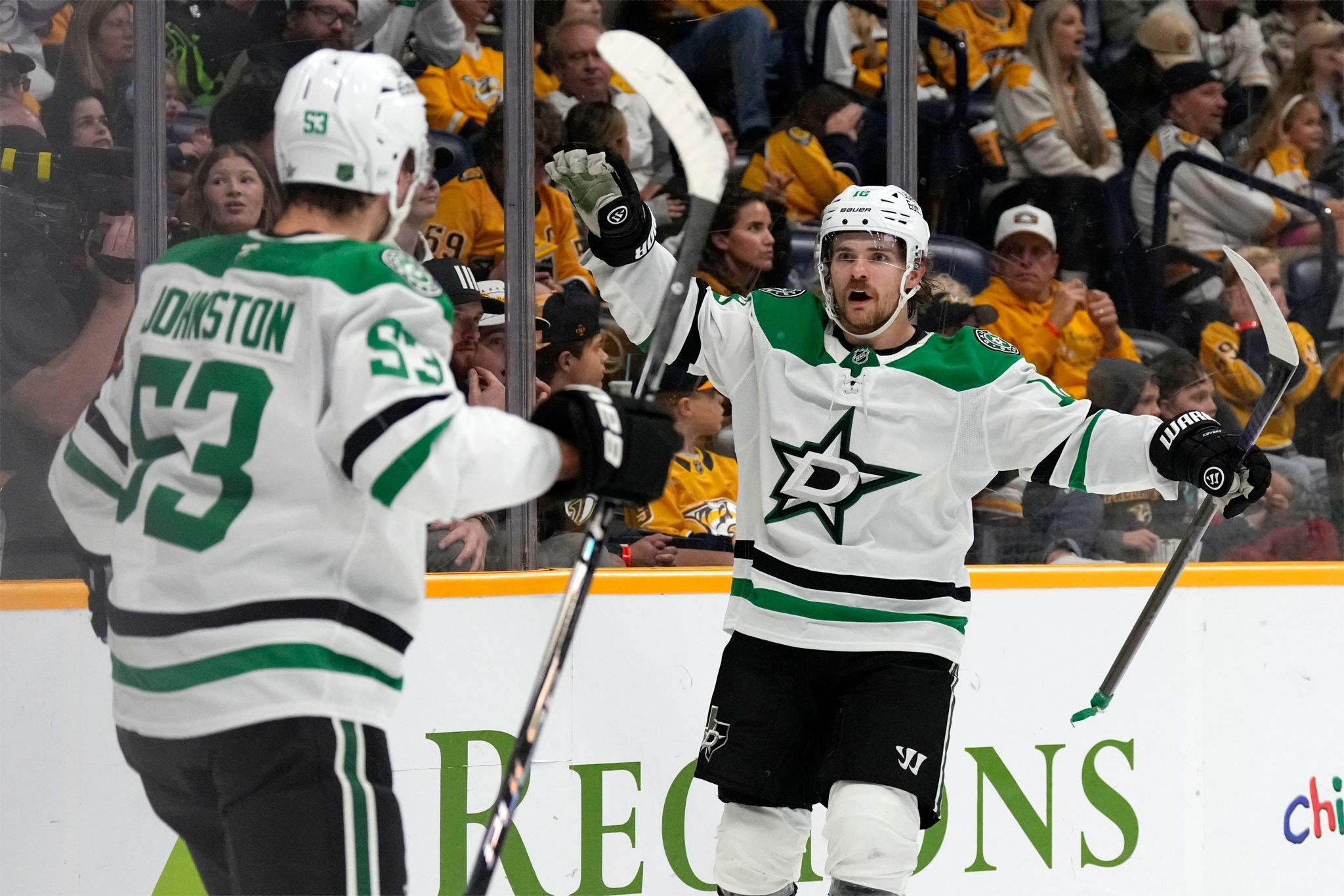 Sam Steel's third period goal completes Stars comeback over Predators