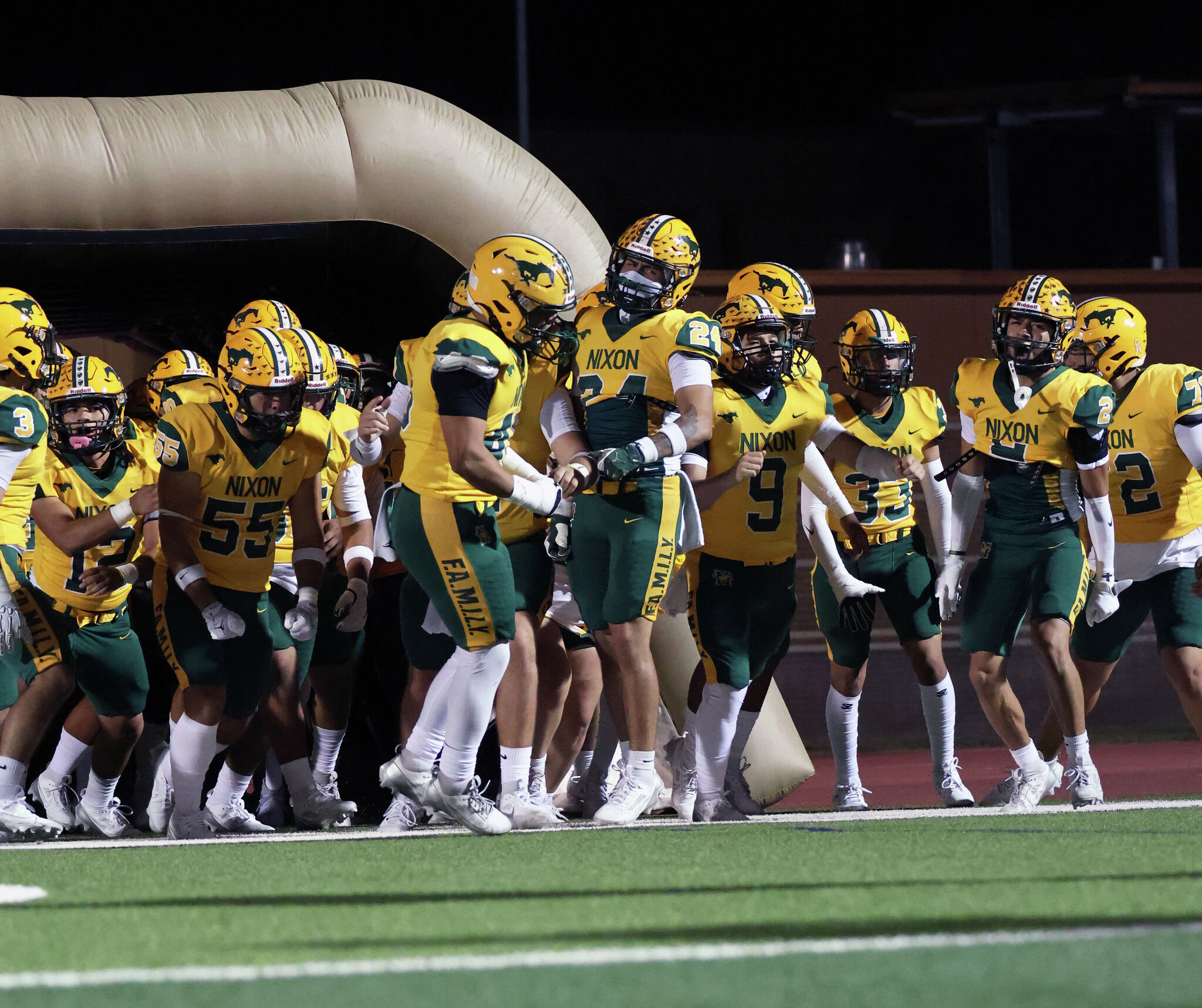 Week 11 Laredo high school football scoreboard
