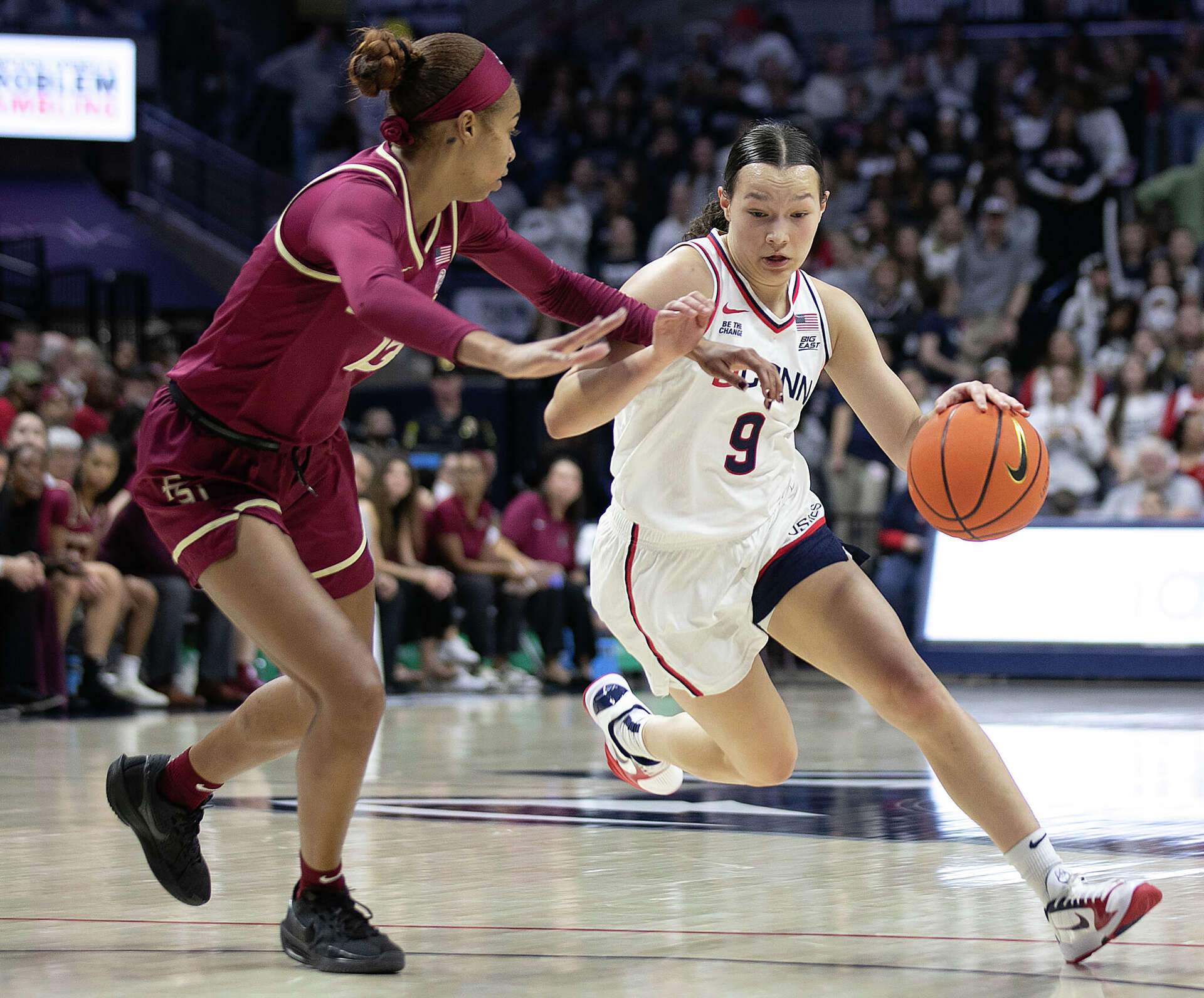 Sarah Strong, Azzi Fudd lead UConn over Florida State