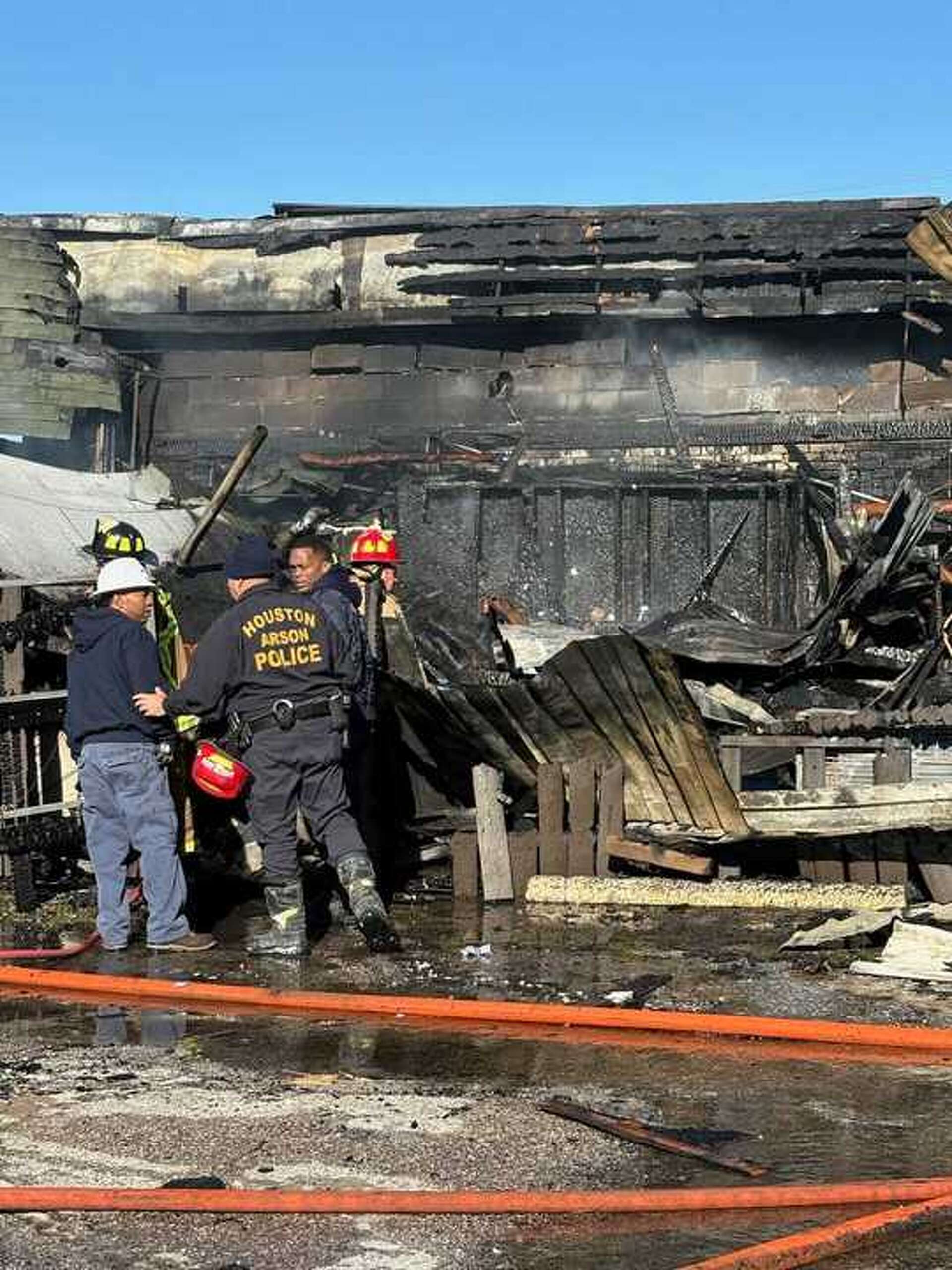 Fire ruins Molly's Pub in Clear Lake, leaving locals devastated