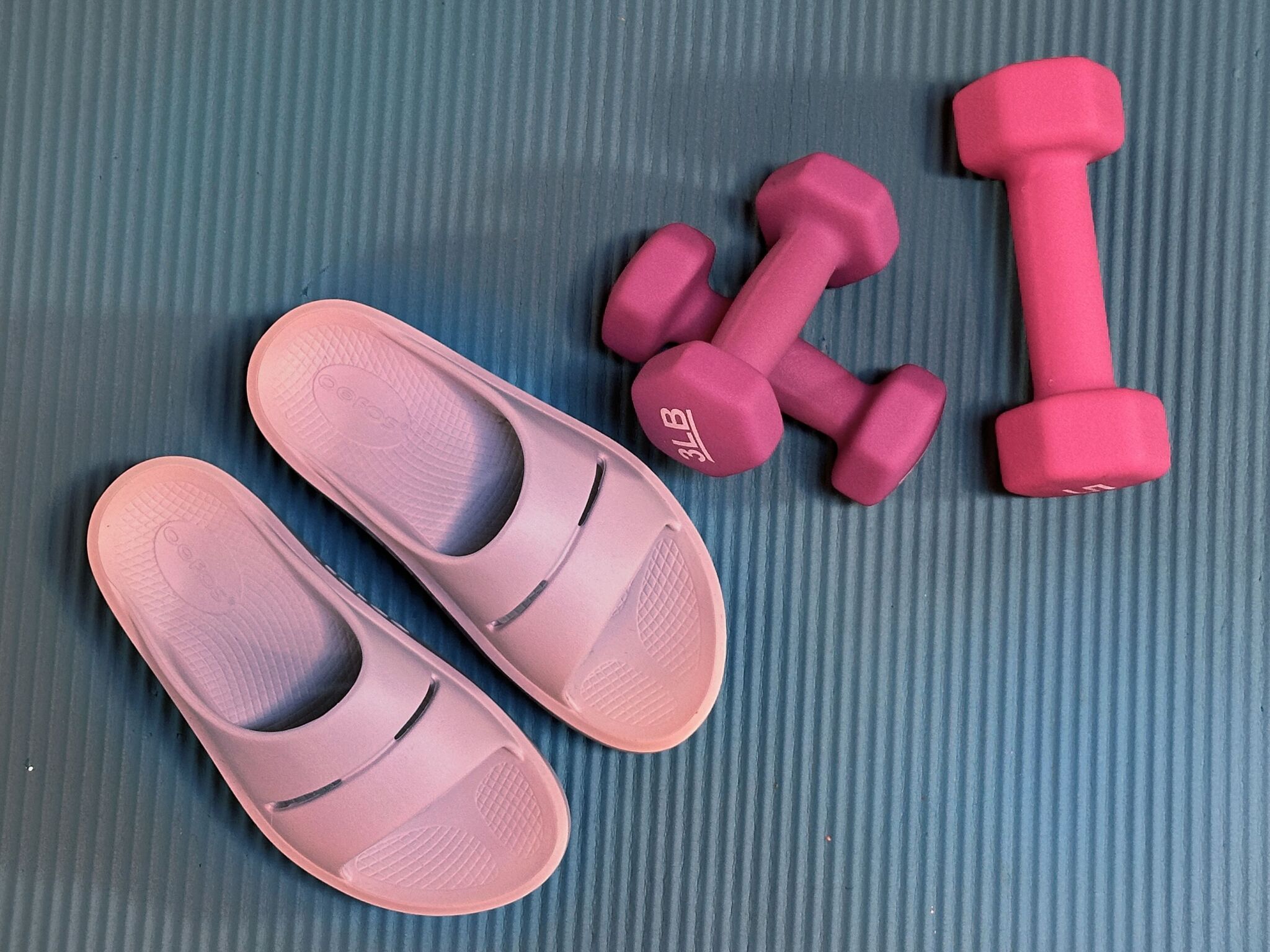 OOFOS OOmega OOahh Recovery Slides review (2025)