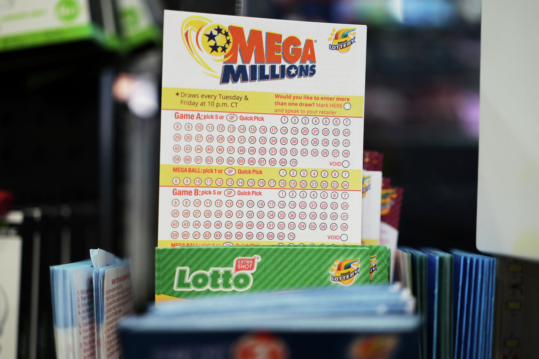 Mega Millions jackpot hits $900M; see latest results