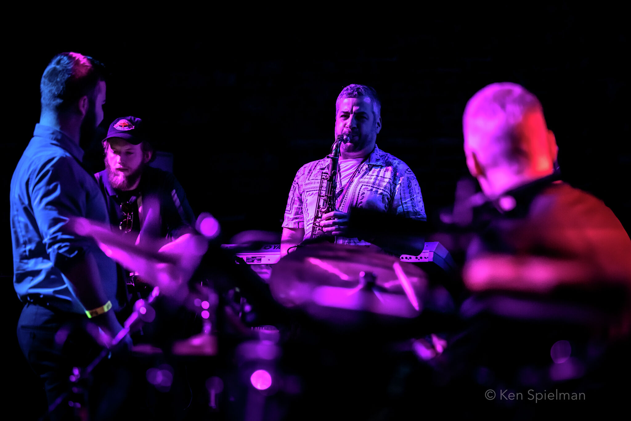 Bright Dog Red brings improv jazz style to new studio album