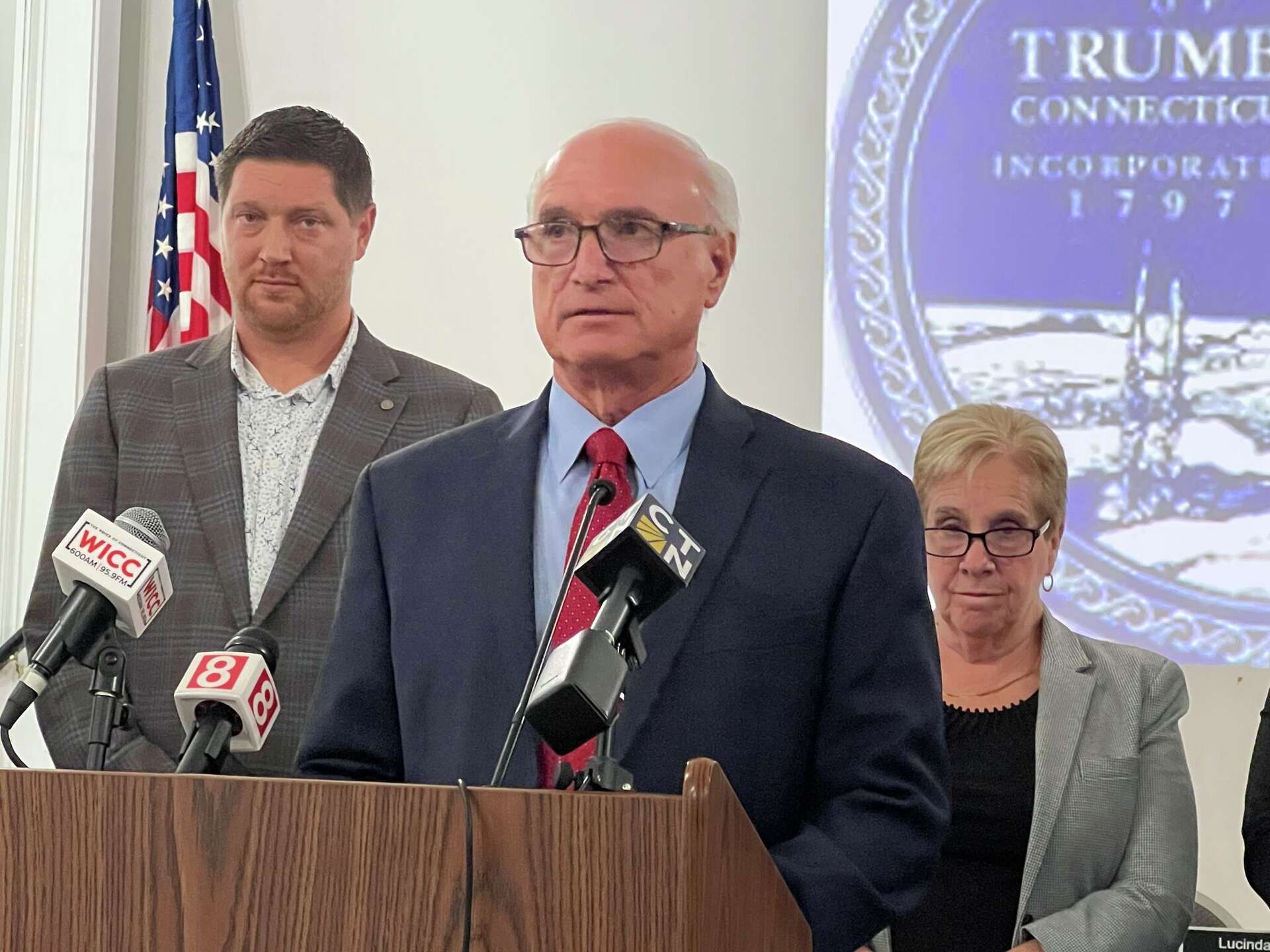 Tong, Fairfield County officials urge scrapping of Aquarion deal