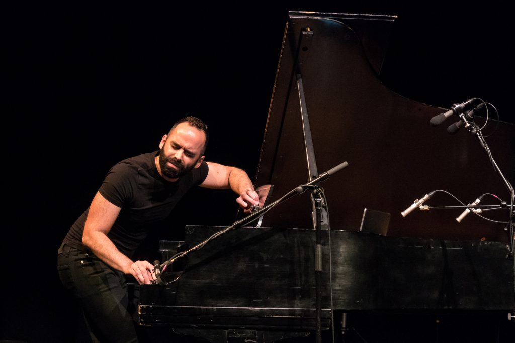 Pianist Adam Tendler tackles an ambitious musical setting of Oscar Wilde