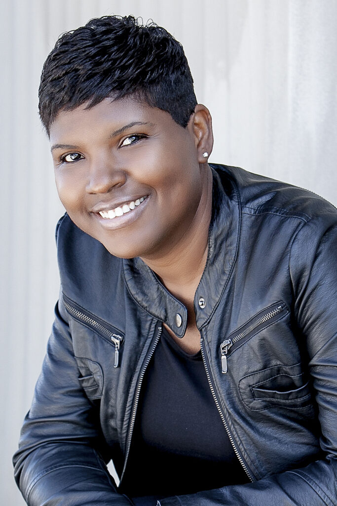 'Mami' comes back to Brava Cabaret