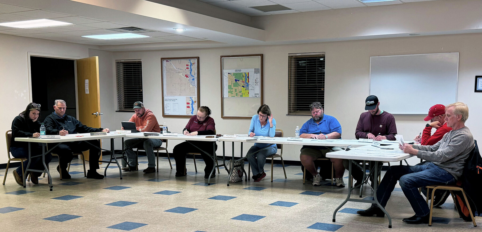 Davis' 18 help LIU beat Mercyhurst 60-58