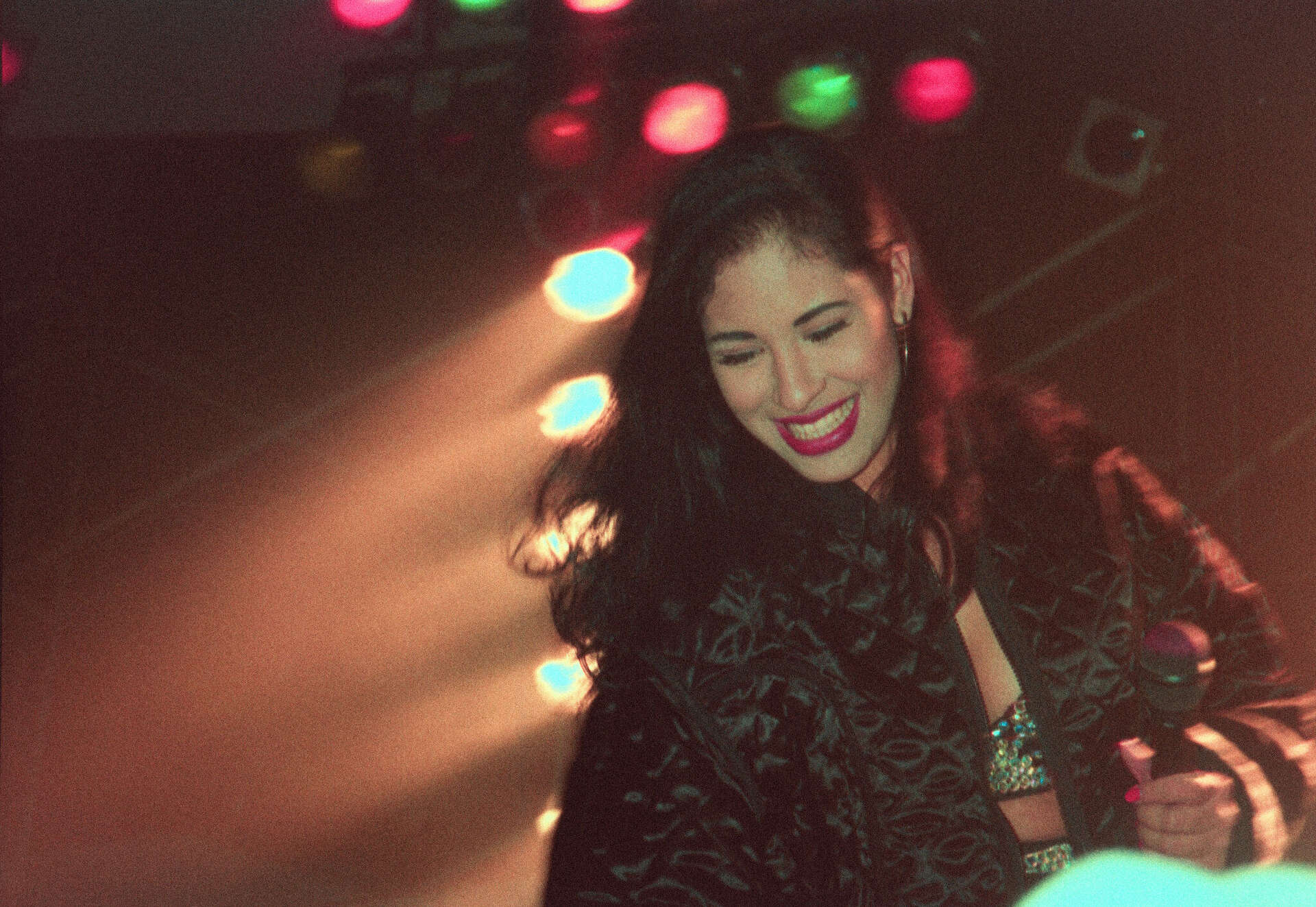 'Selena y Los Dinos' documentary on Netflix features unseen footage