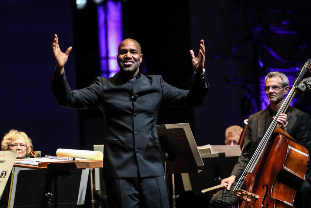 S.F. Symphony adds four rising conductors to its staff