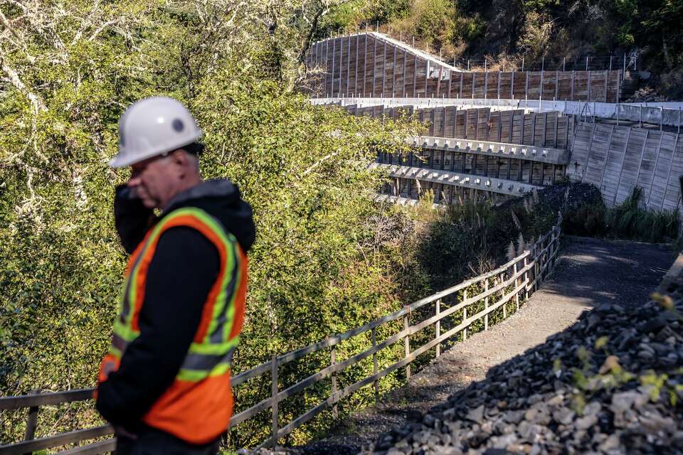 As California highway slides toward sea, the fix will take billions
