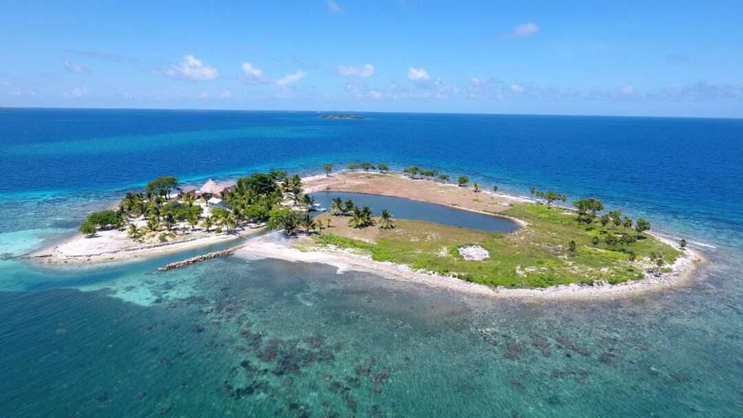 From Houston Rockets to Belize, Reggie Bullock showcases island resort