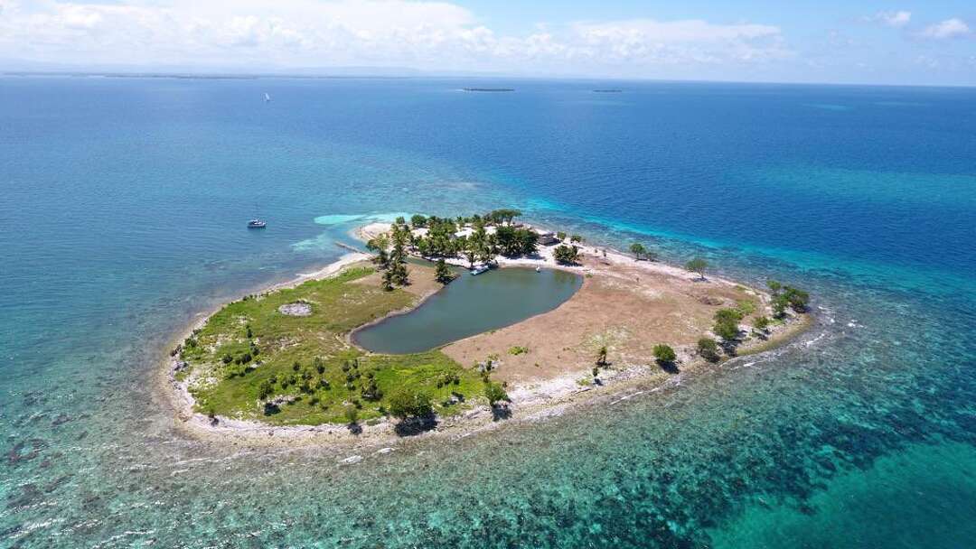 From Houston Rockets to Belize, Reggie Bullock showcases island resort