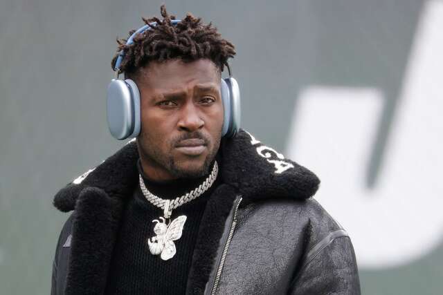 Ex-NFL star Antonio Brown gets $25K bail and GPS monitor on Miami attempted murder charge