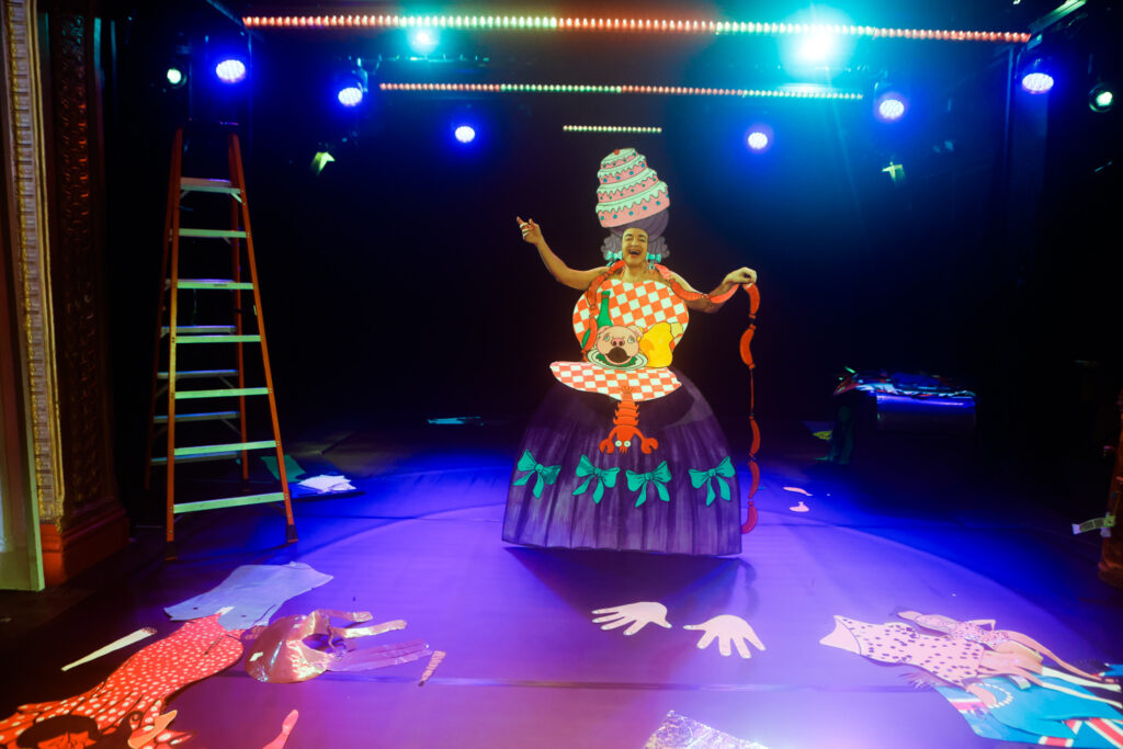 This performer brings dimension to life-size paper dolls at S.F.'s Club ...