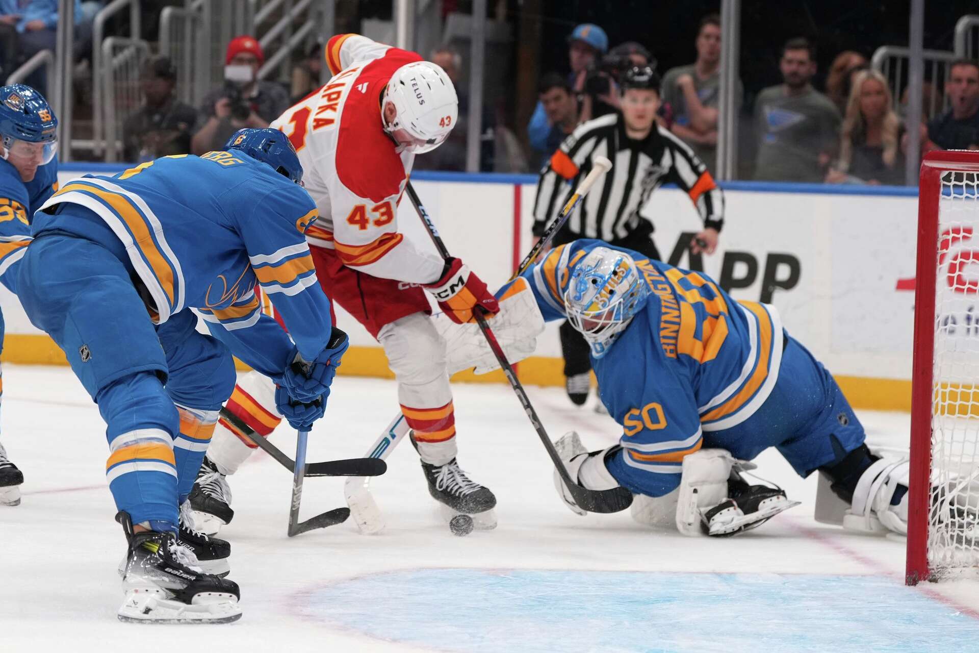 Jordan Binnington passes his agent for another Blues franchise record