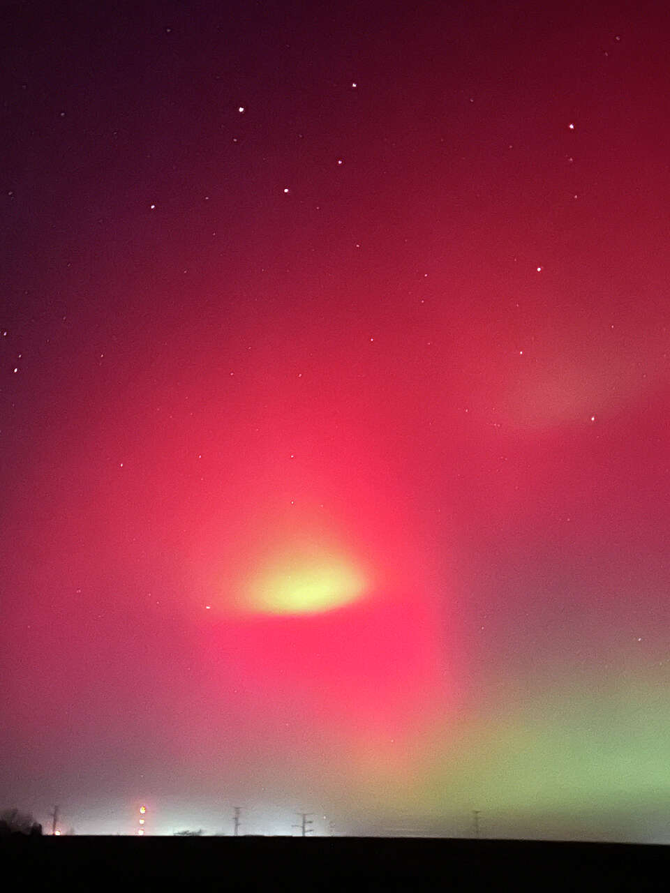 Northern lights make rare appearance in west-central Illinois