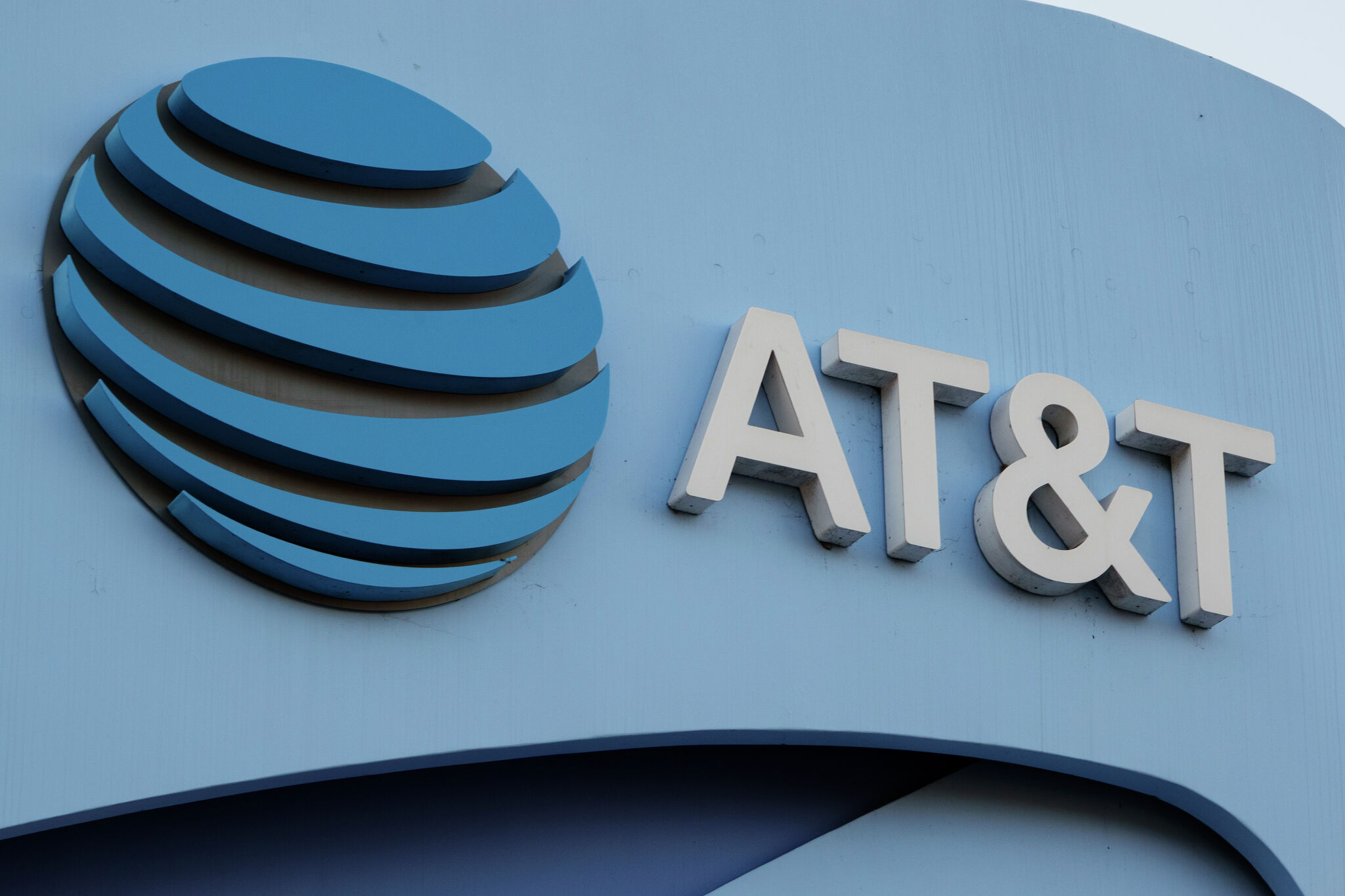 How to claim up to $7,500 from AT&T's $177M settlement before deadline