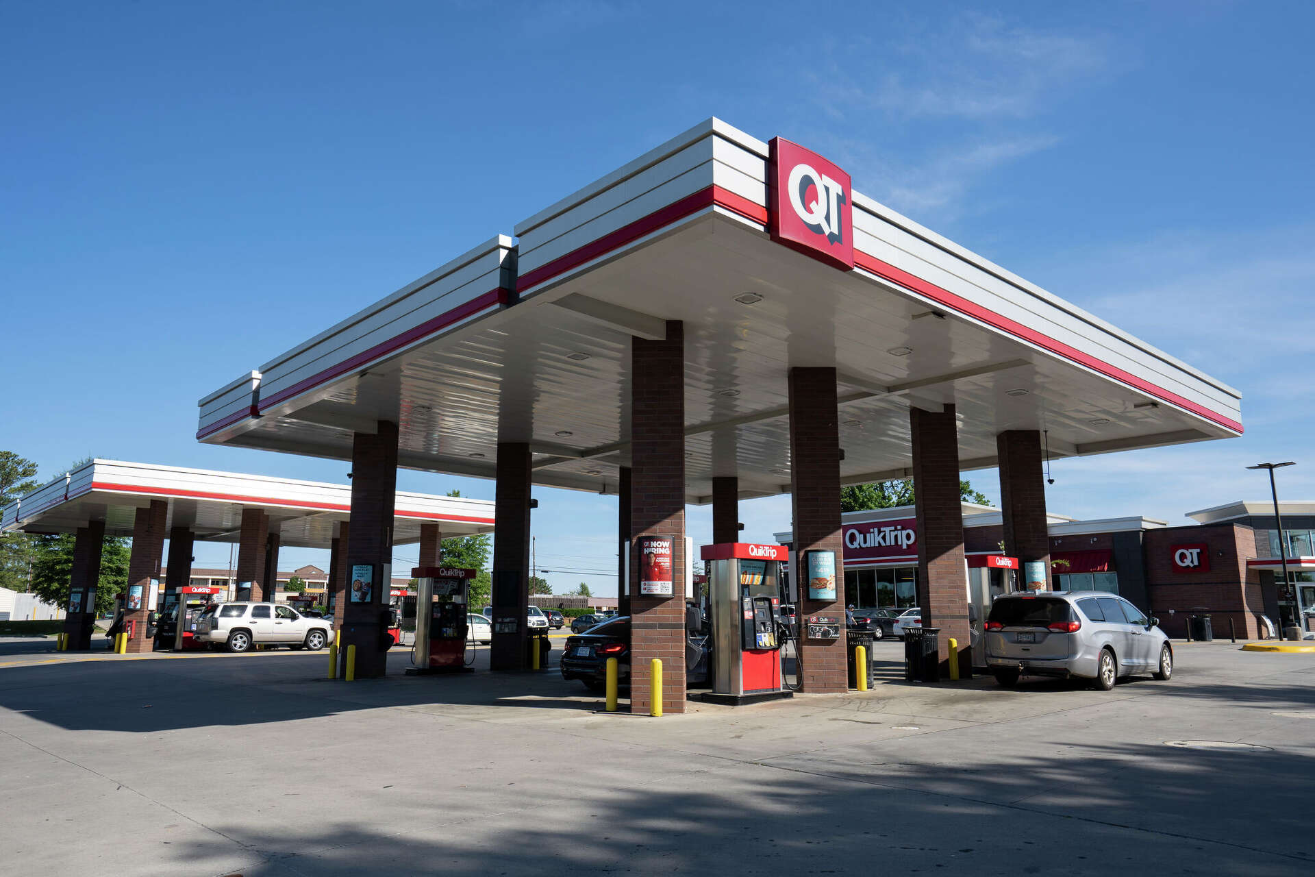 QuikTrip to build first fueling station near the tip of Texas