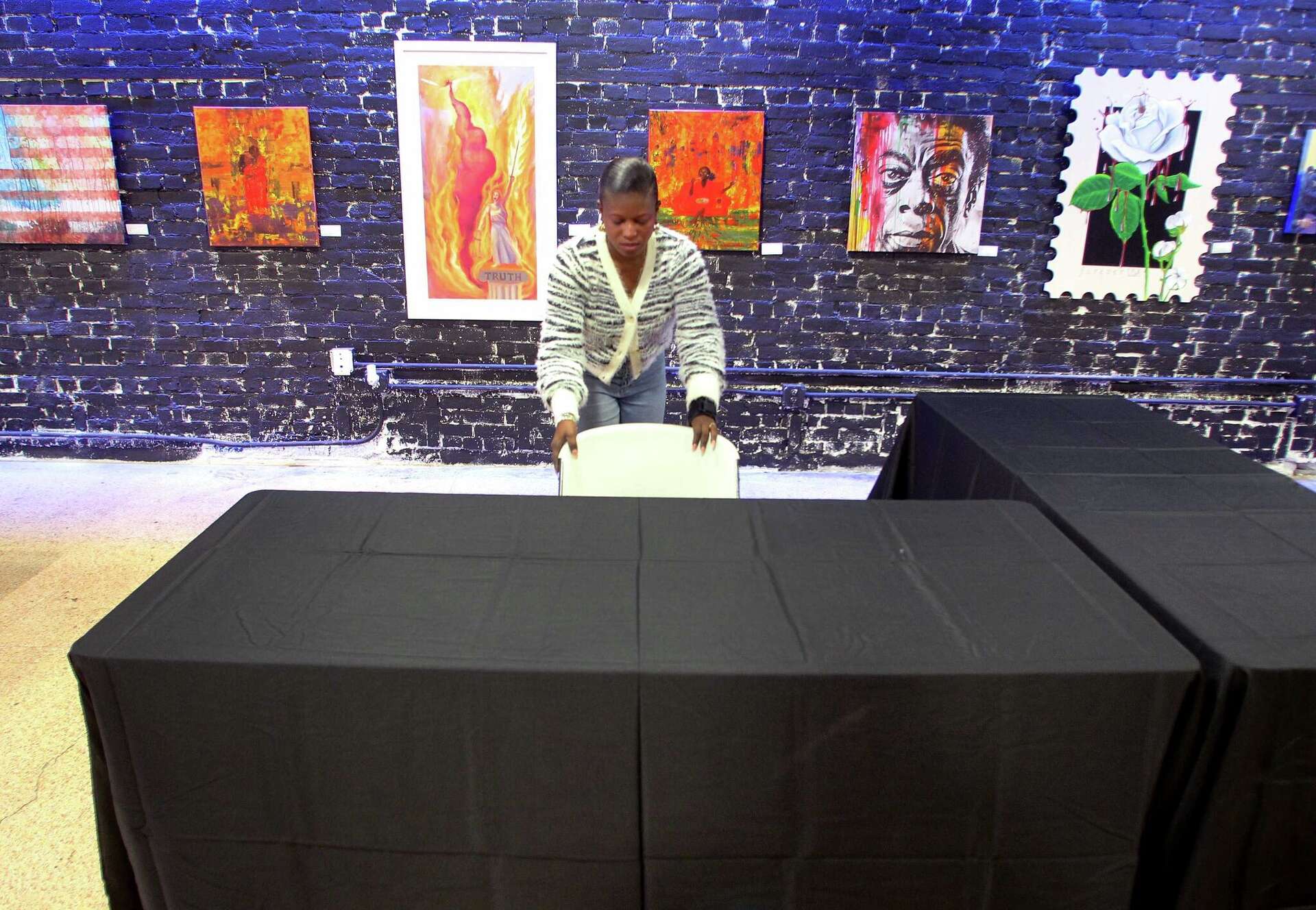 New indoor winter market launches in Bridgeport's Arcade Mall