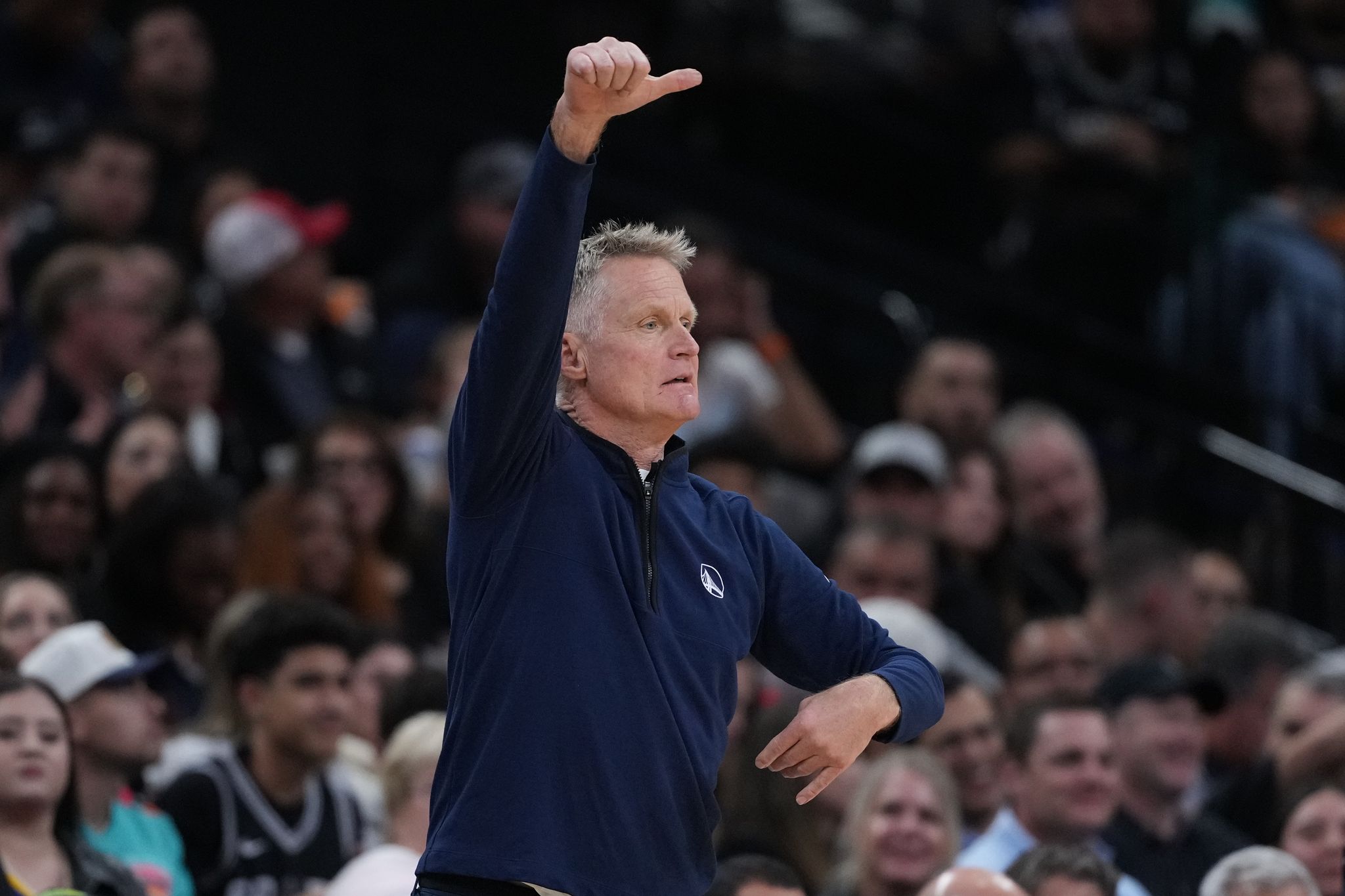 Warriors' Steve Kerr offers condolences after shooting death