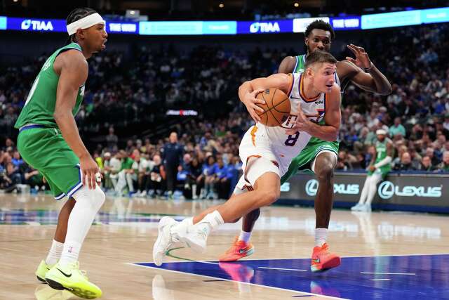 Devin Booker, Grayson Allen lead Suns past struggling Mavericks, 123-114