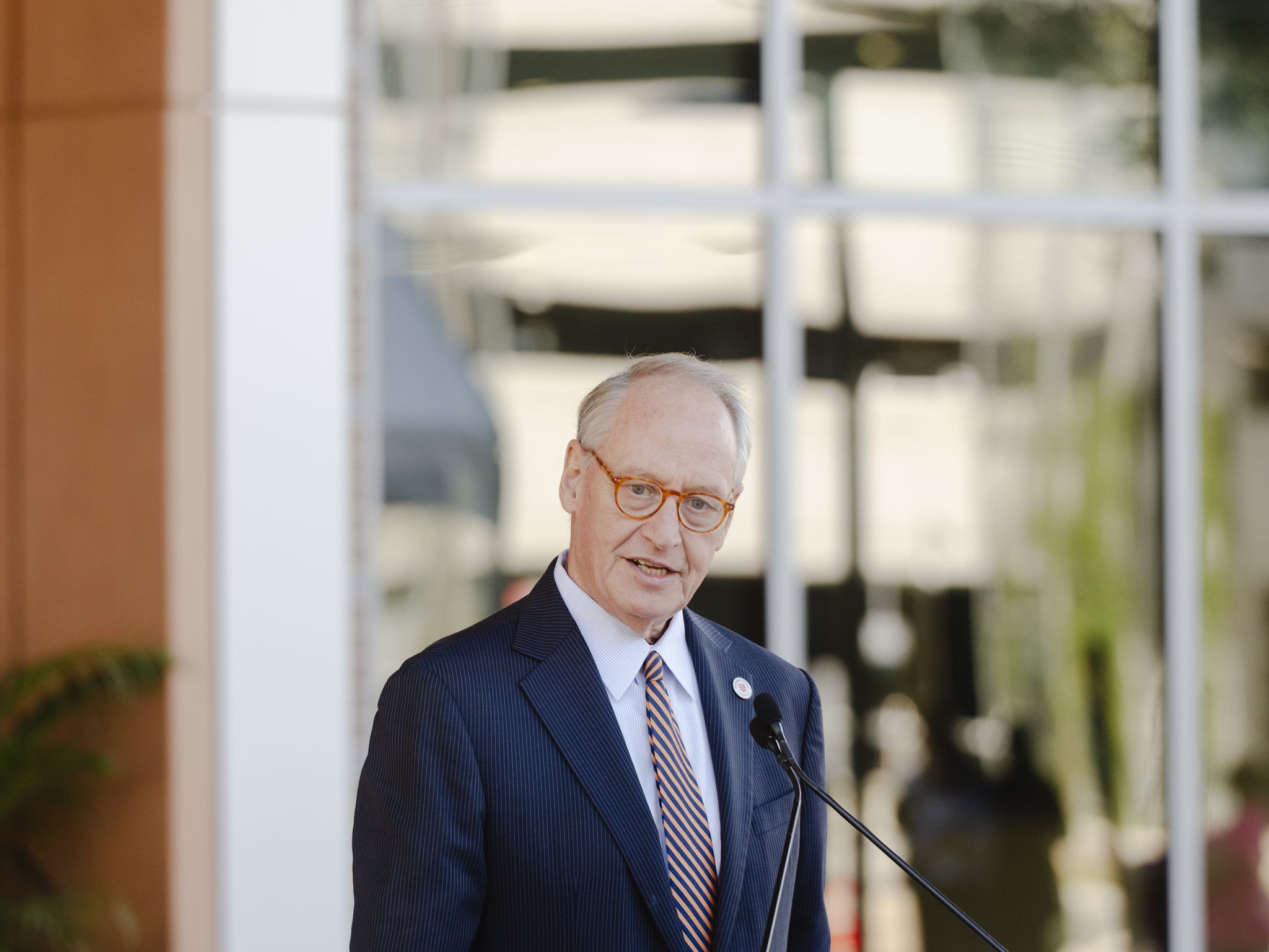 UTSA President Eighmy to make $1 million with 37% salary increase