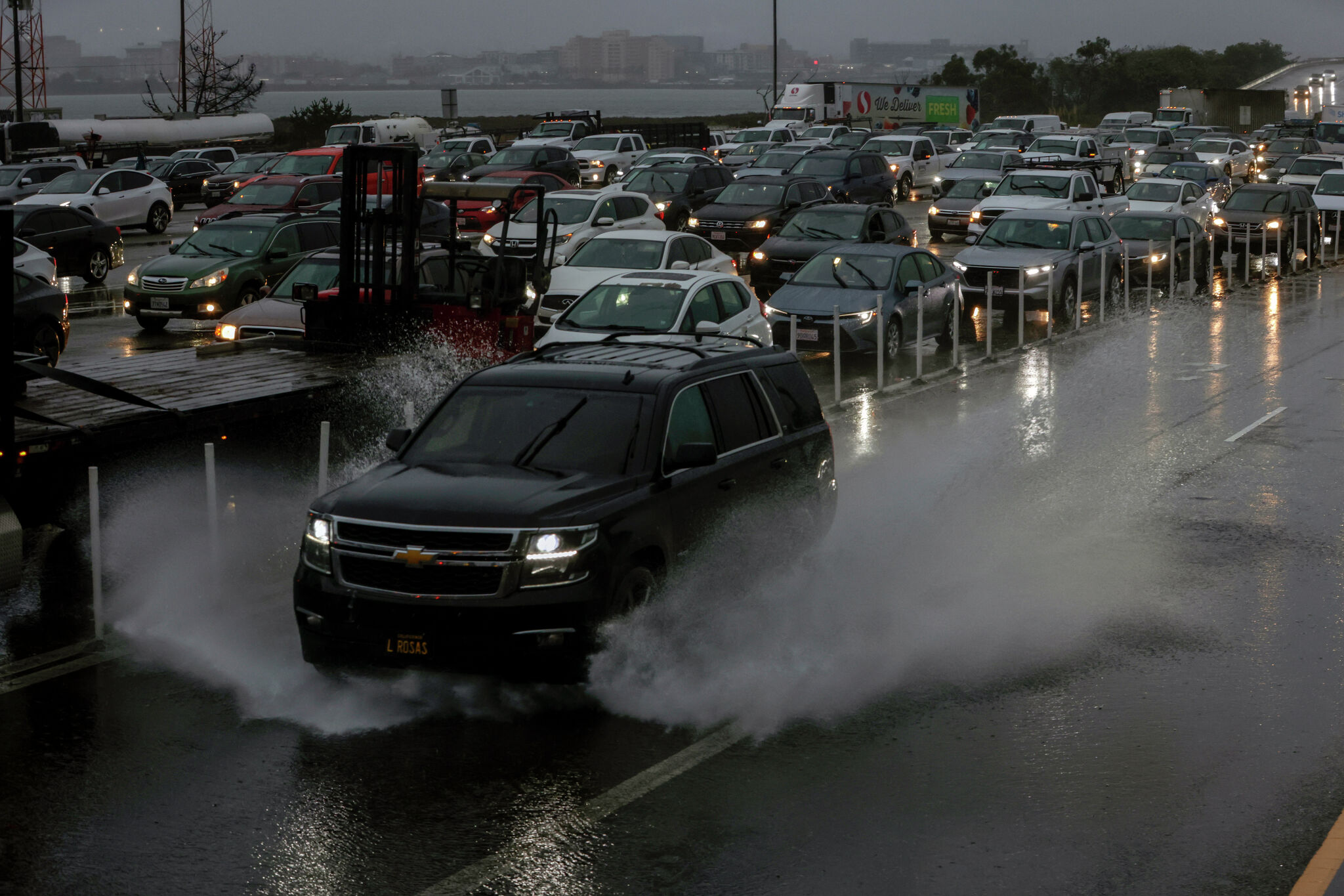 Bay Area atmospheric river slows, makes for rough commute