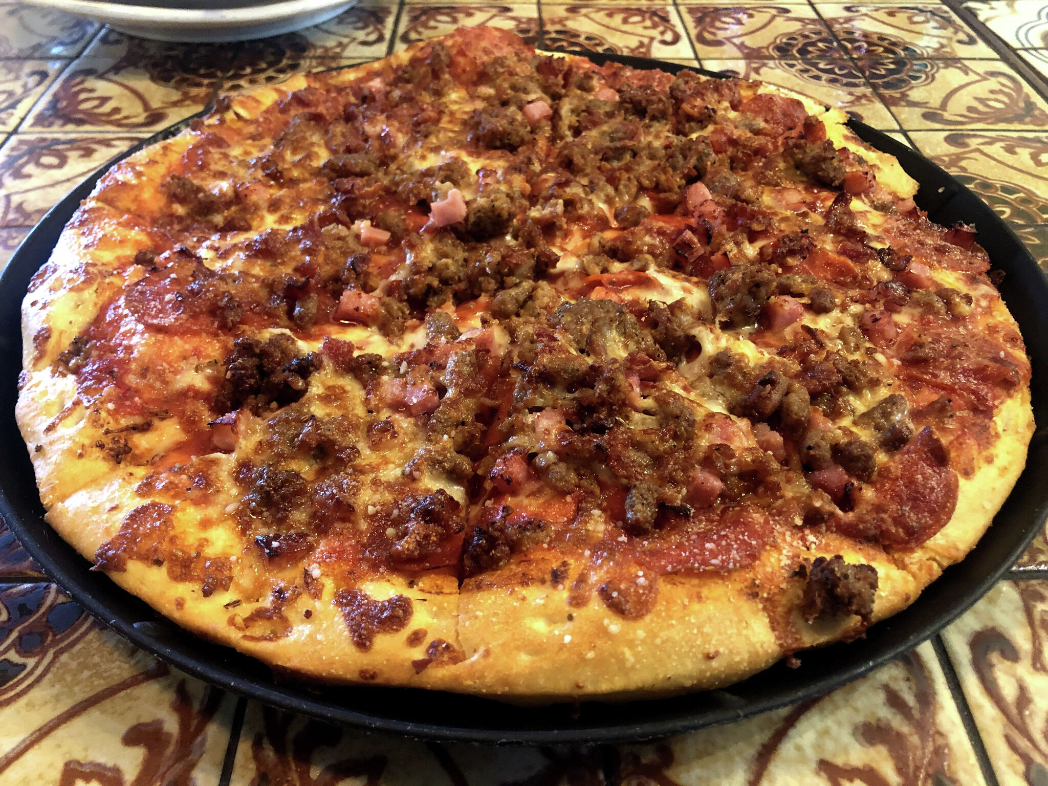 Two generations in, Spanky's in Houston still slings solid pizza