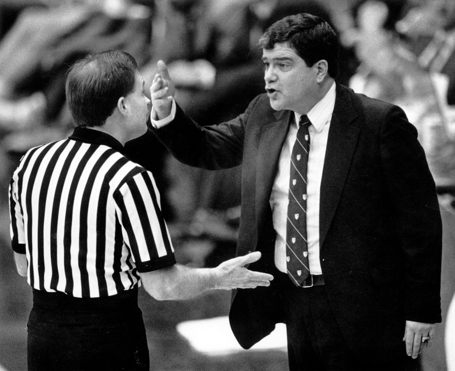 Kevin Mackey, who led Cleveland State to a historic NCAA upset over ...