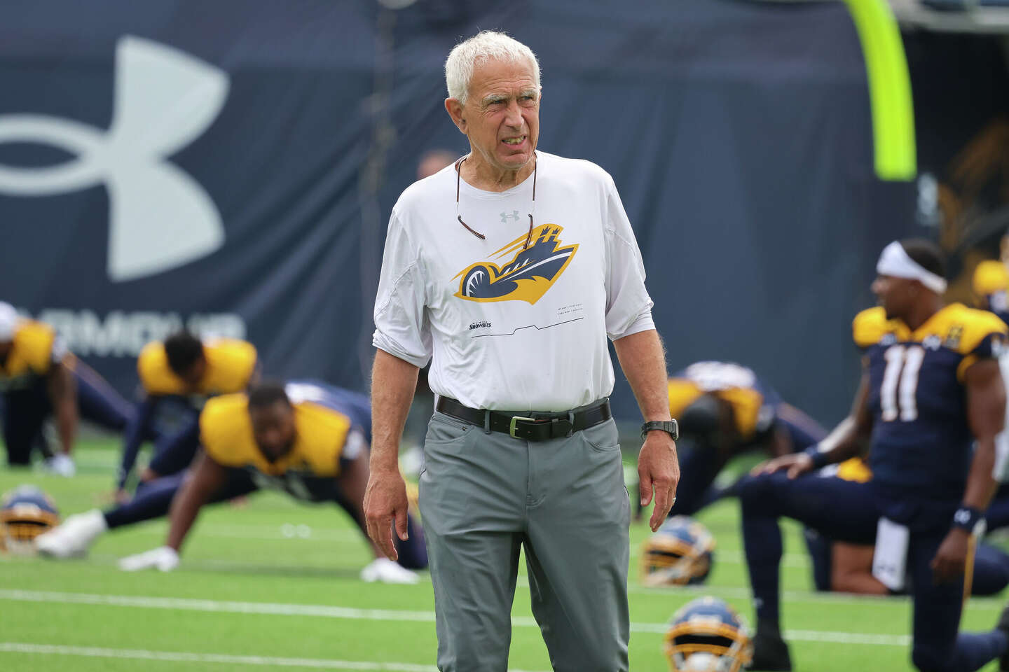 At 76, CT native Paul Pasqualoni is still coaching football