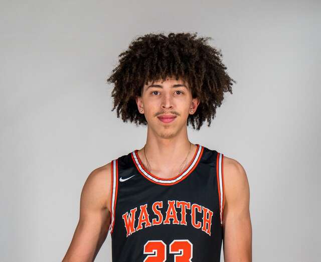 UConn men's basketball signs Junior County, Colben Landrew