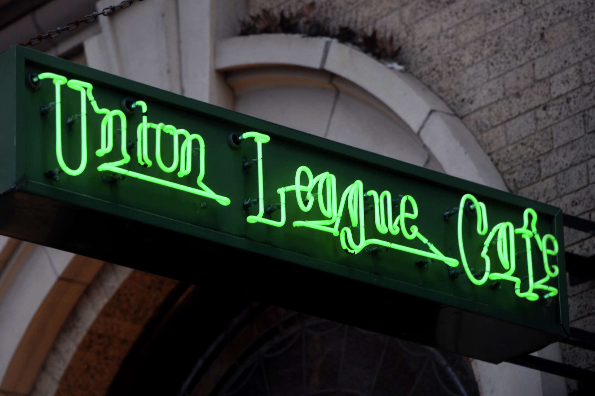 New Haven's Union League unveils French restaurant's renovation