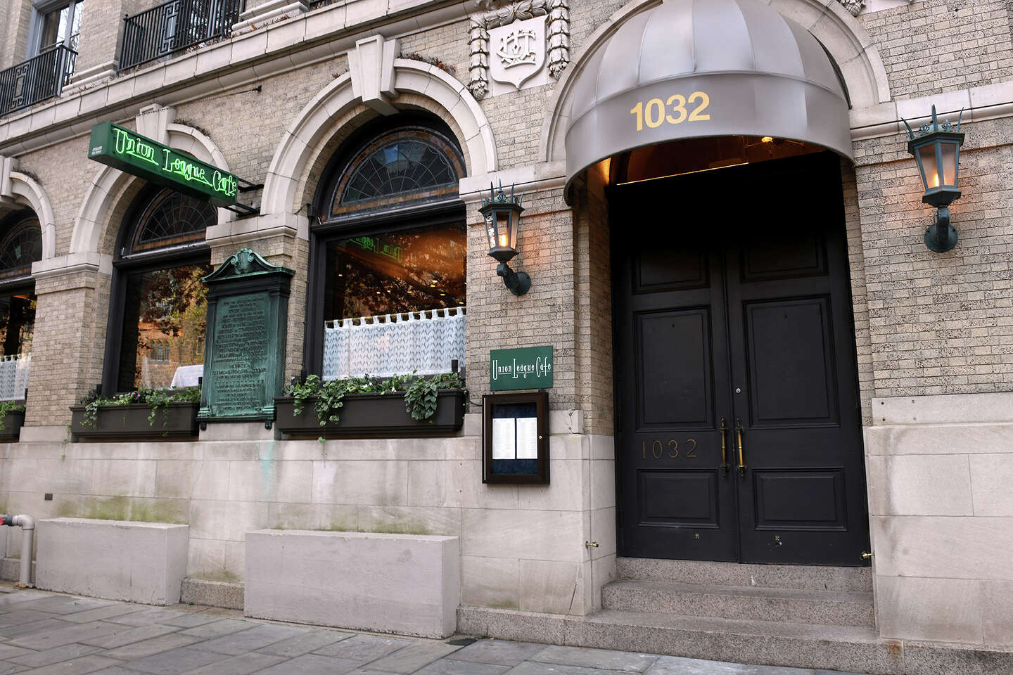 New Haven's Union League unveils French restaurant's renovation