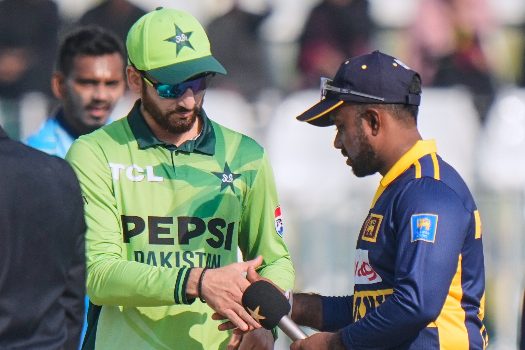 Pakistan wins toss, elects to field in 2nd ODI against Sri Lanka