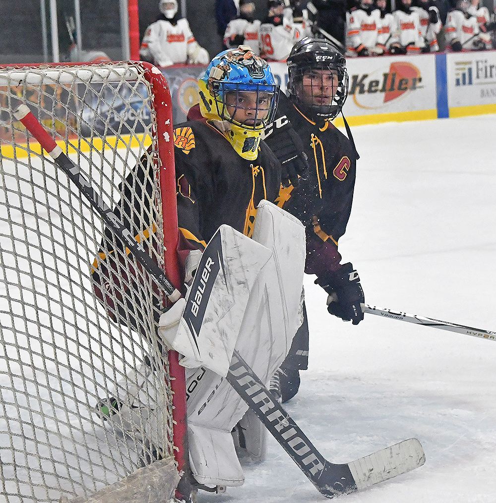 DJ Freeman stops 63 shots in EA-WR loss to Edwardsville