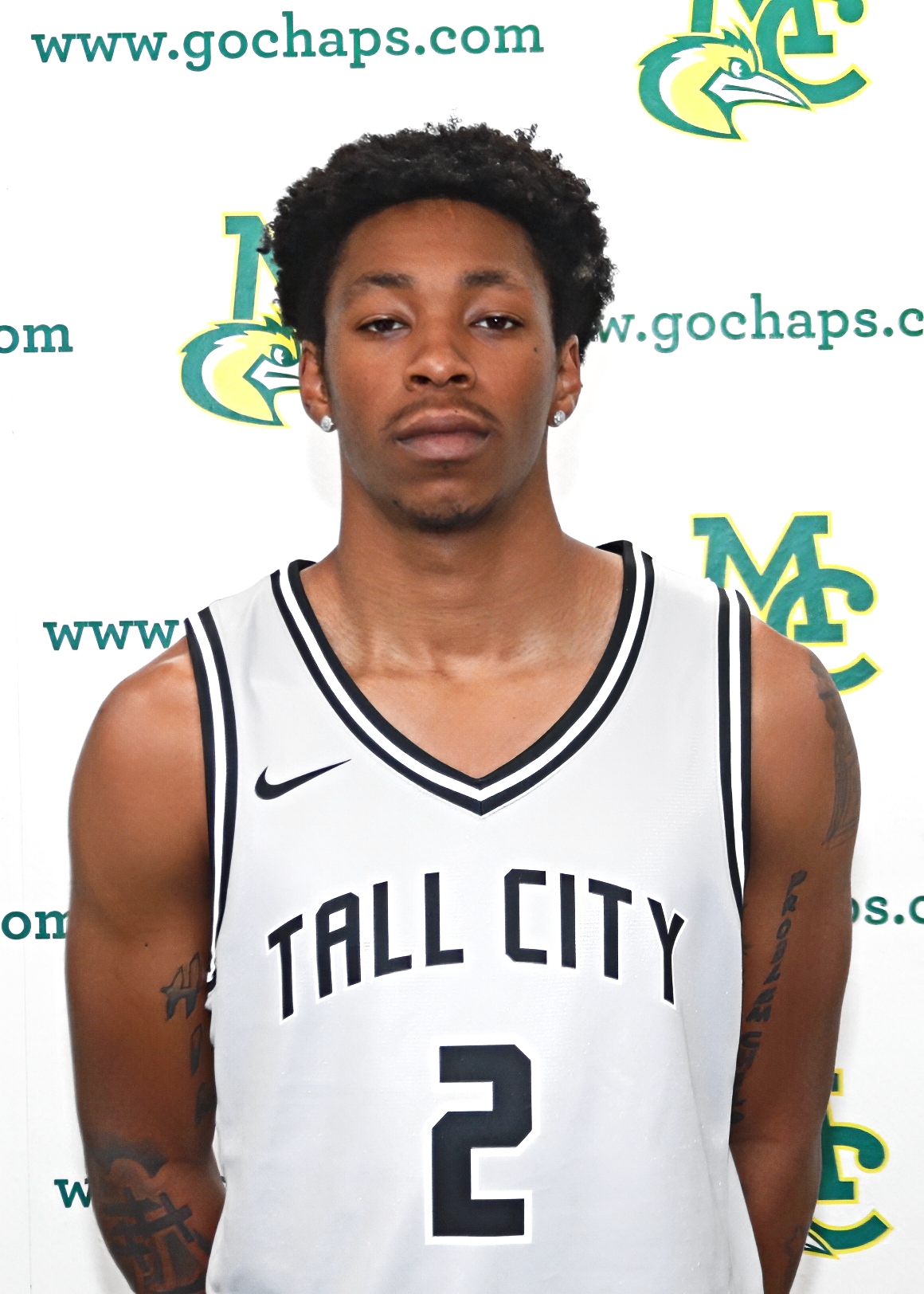 Kingston Flemings scores 18 and No. 2 Houston beats Rider 91-45