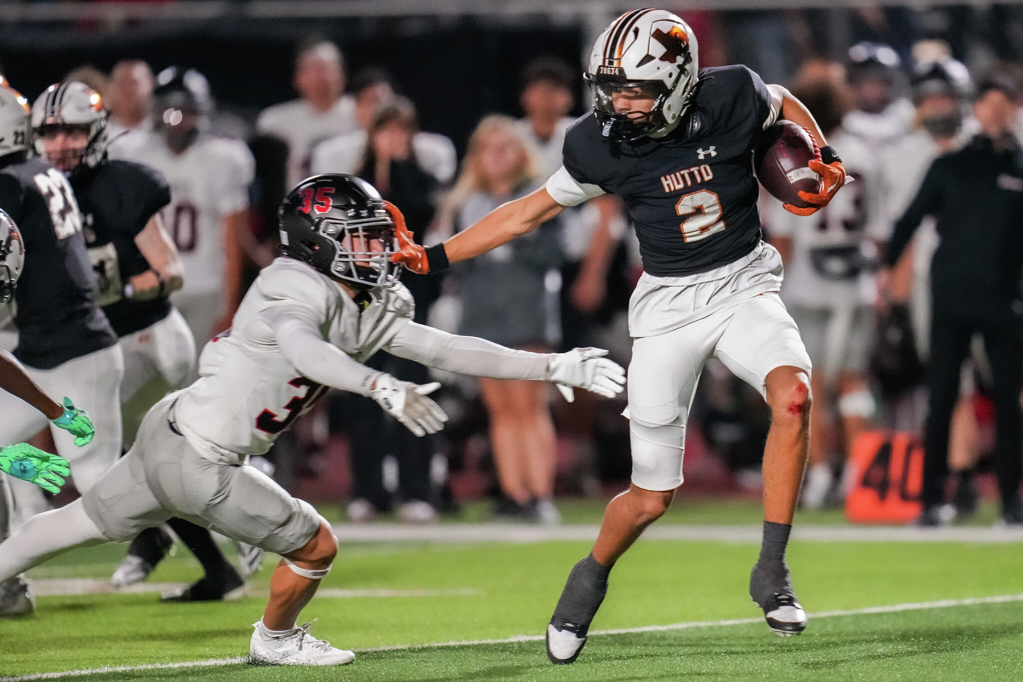 High school football: Hutto bounces Bowie with 35-28 bi-district win