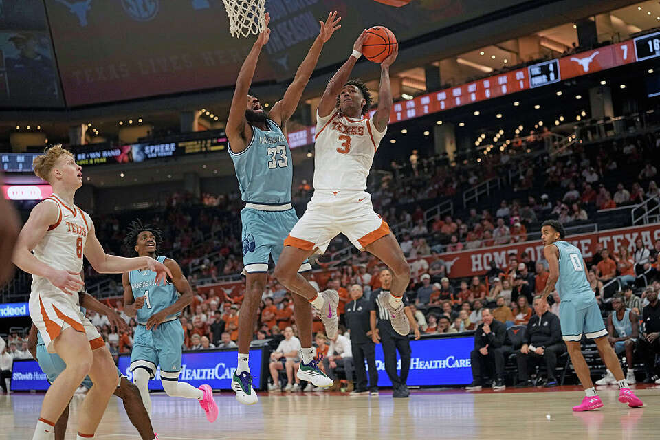 Texas basketball vs Kansas City game score: Longhorns win 71-55