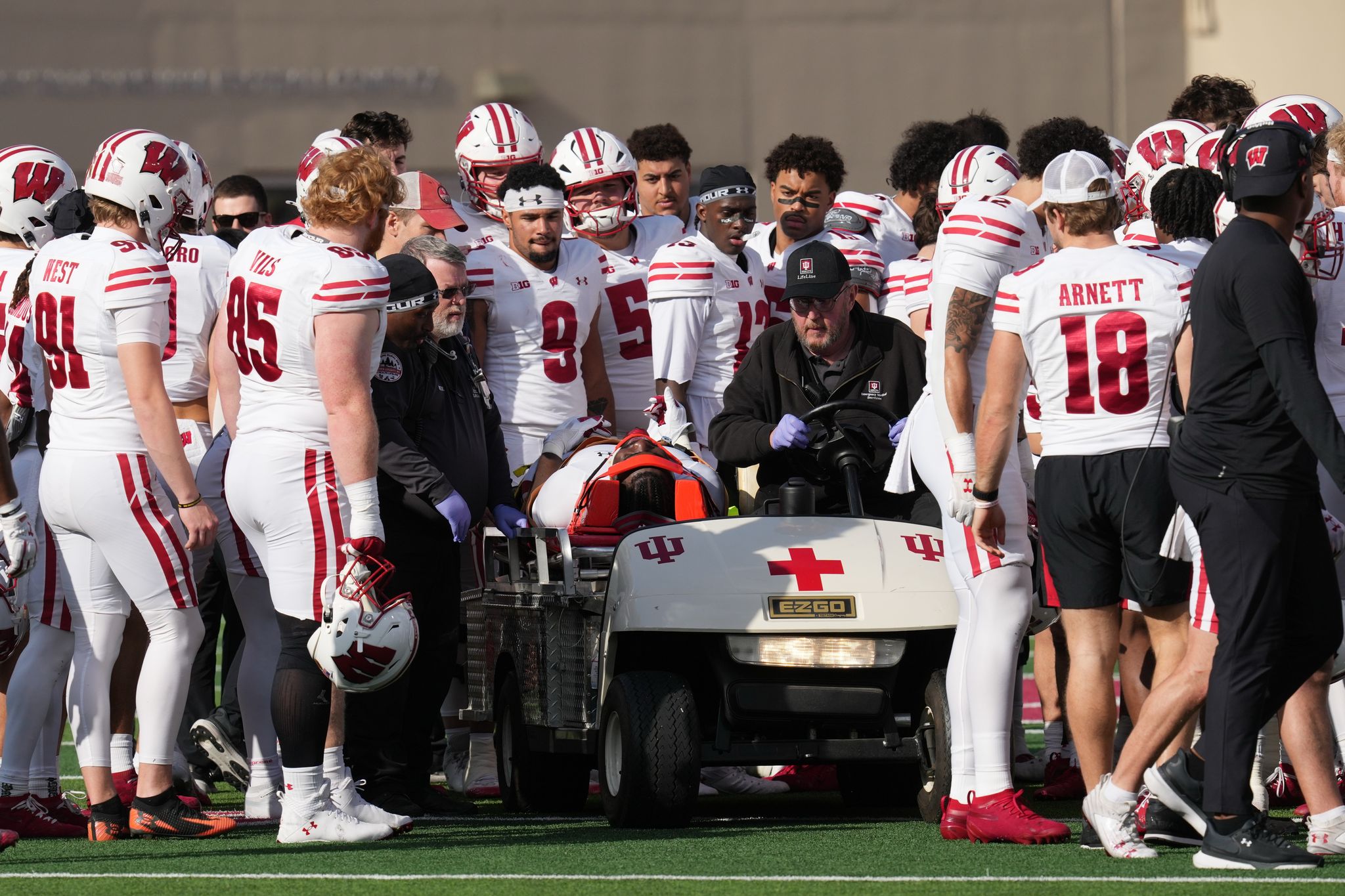 Wisconsin RB Gideon Ituka has feeling in extremities after being carted ...