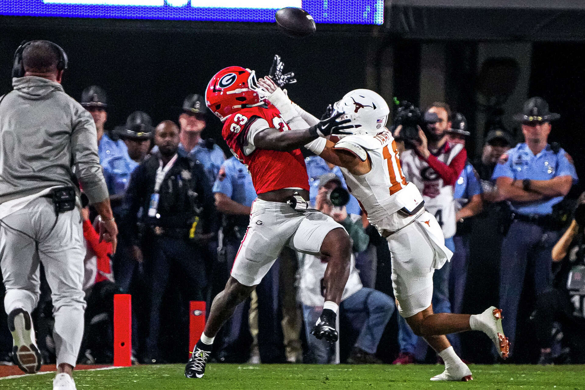 Texas Longhorns fell in rankings after loss Georgia loss