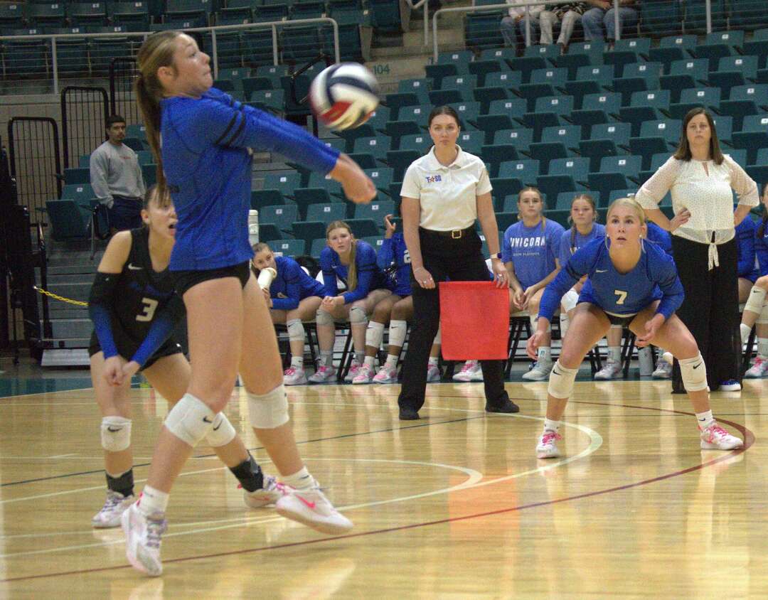 New Braunfels volleyball falls to A&M Consolidated in state semifinal