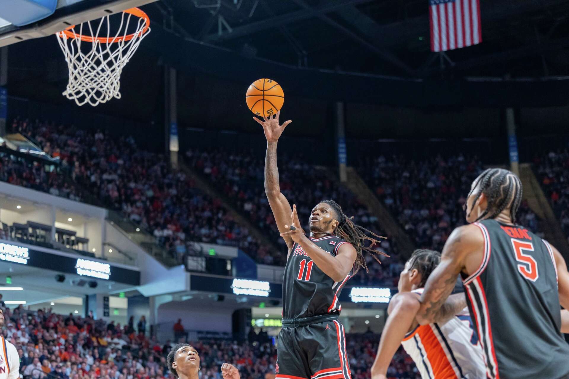 Houston Cougars basketball holds off Auburn Tigers for win