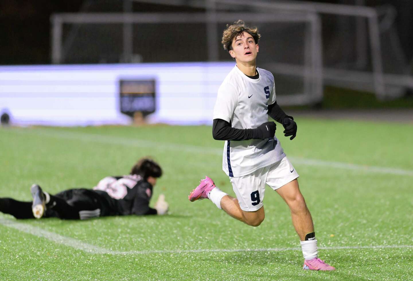 Staples beats Greenwich in all-FCIAC CIAC Class LL boys soccer final
