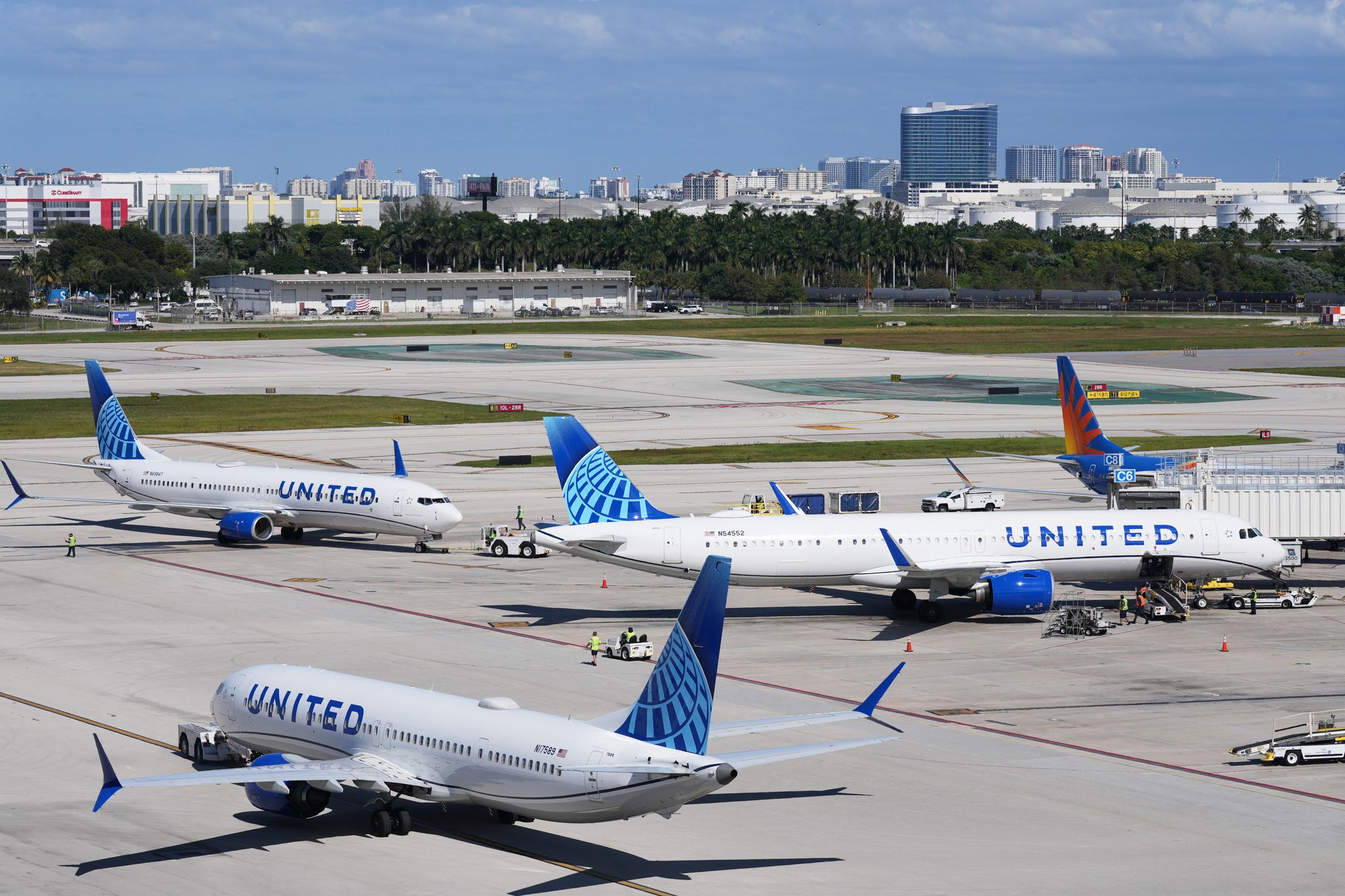 What to know about the air traffic control overhaul and the company FAA ...