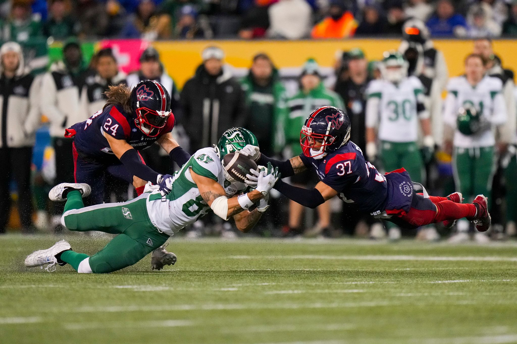 Roughriders force late fumble at goal line, beat Alouettes 25-17 for ...